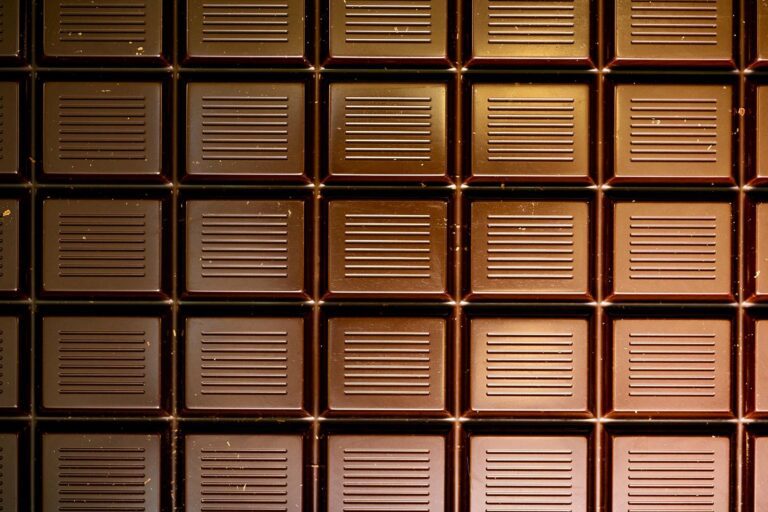 Everything You Need To Know About Chocolate | A Pinch of Science | Nik ...